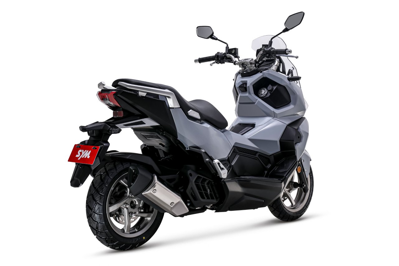 ADX 125